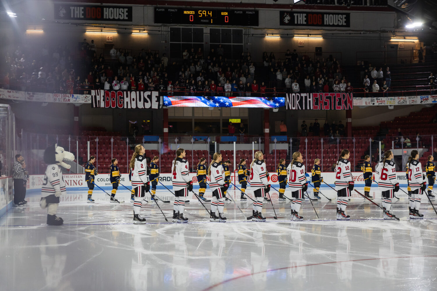 Women’s Hockey Offseason Tracker: Live updates on news, signings ...